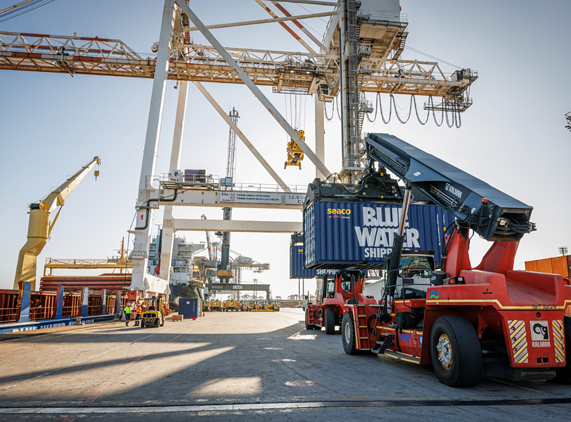 Transport and logistics services worldwide | Blue Water Shipping