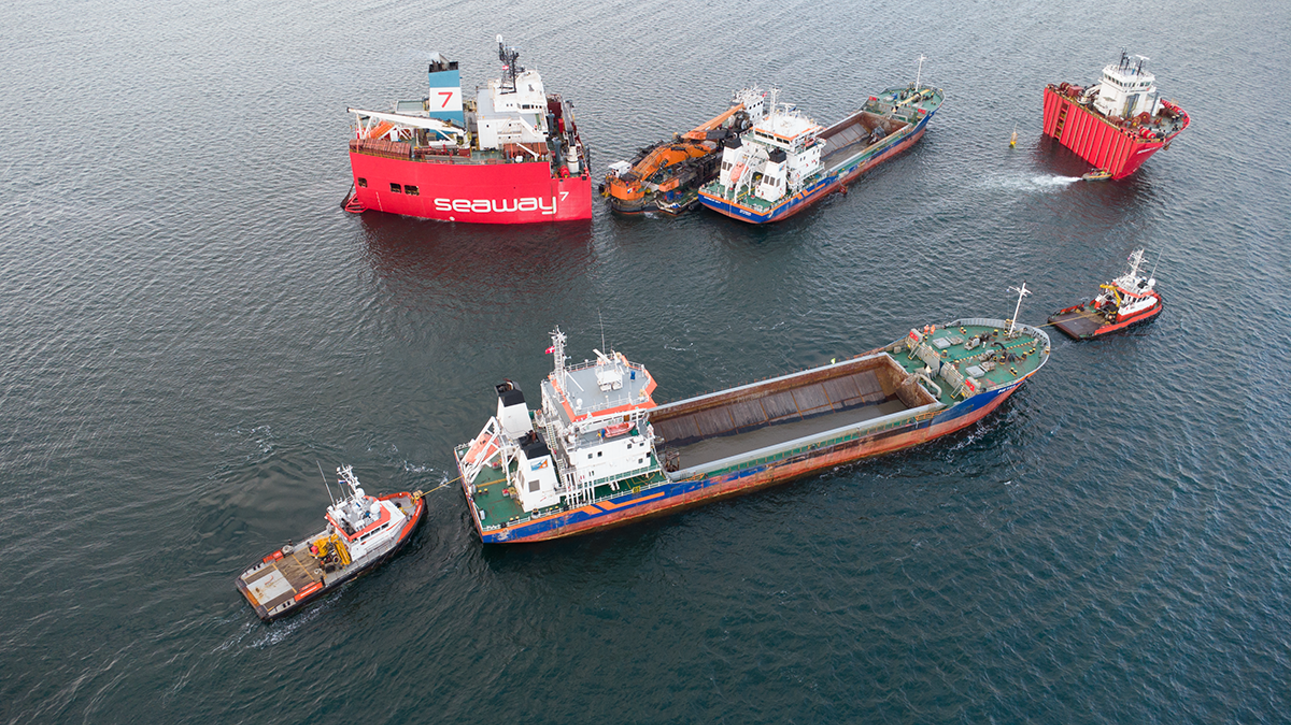 Assisting at float-on operation | Port Agency services by Blue Water