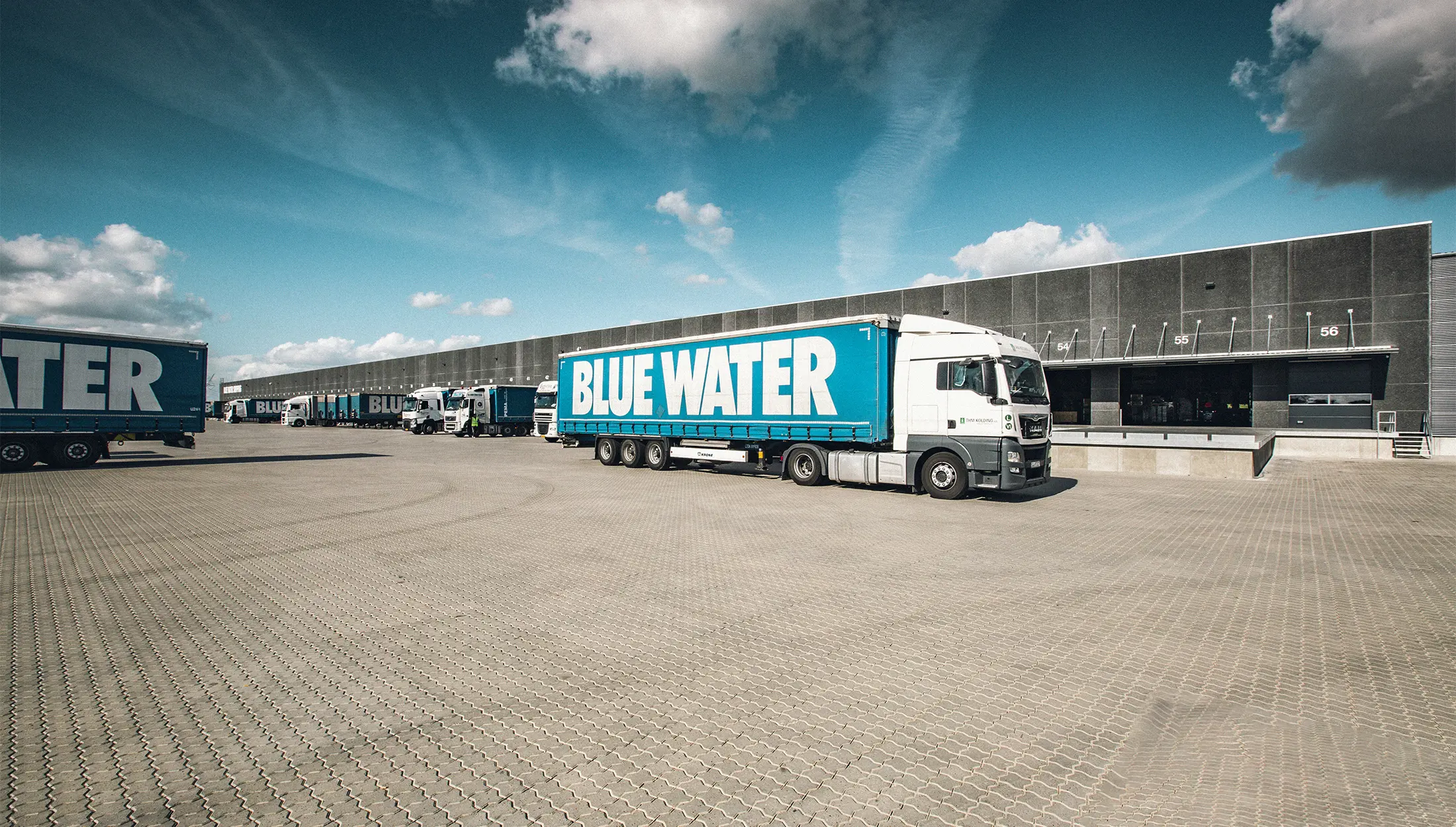 Blue Water Shipping: Transport and logistics services worldwide