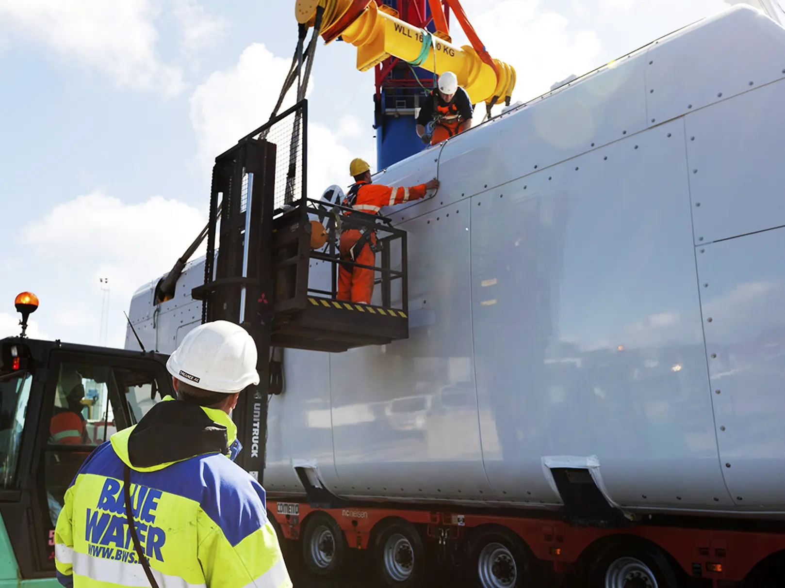 Wind turbine transports, solar transports and renewables logistics