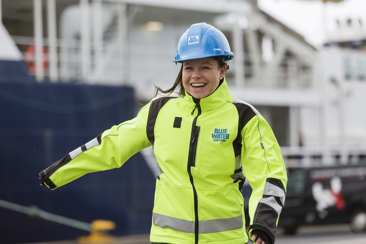 Become a transport and logistics trainee at Blue Water Shipping