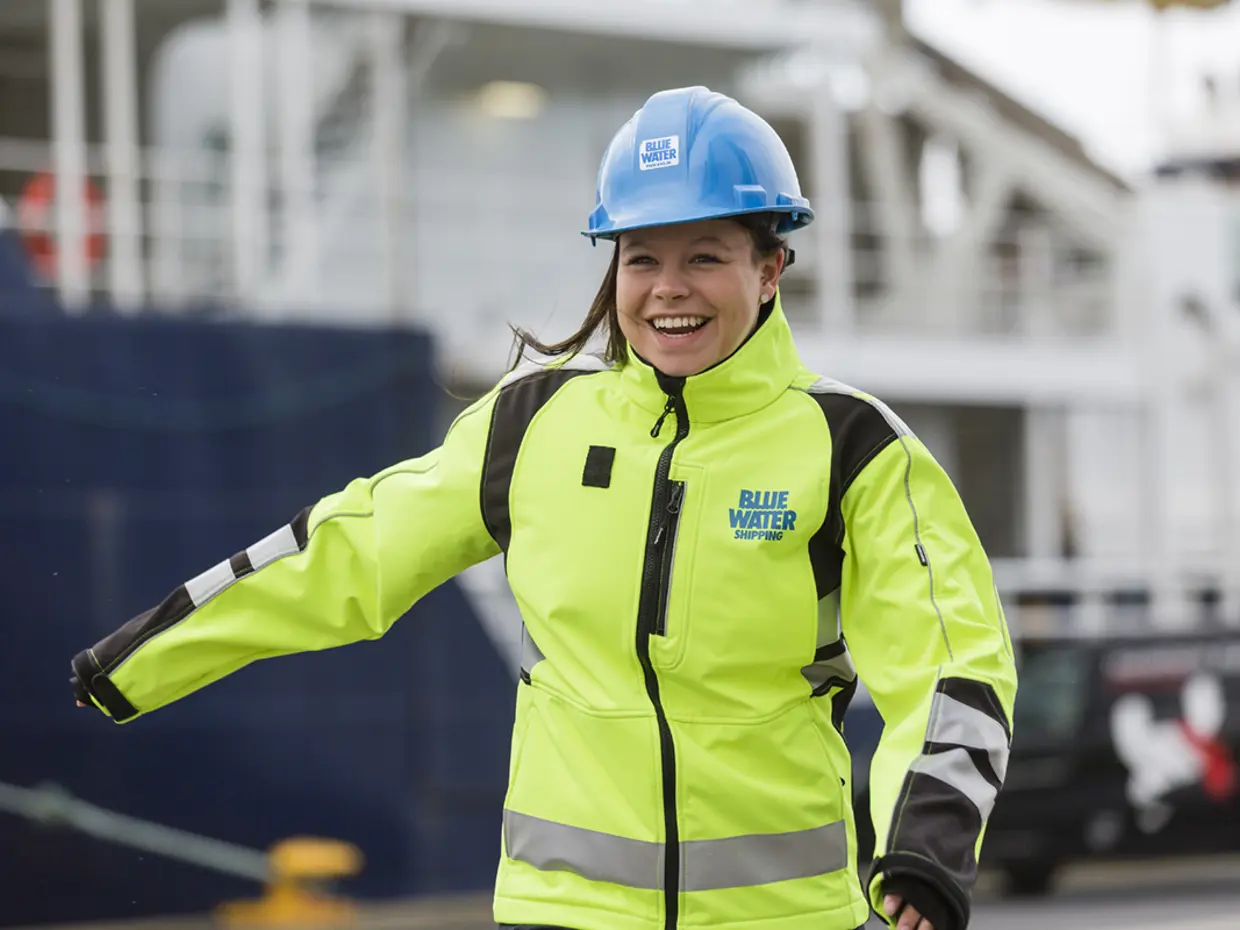 Become a transport and logistics trainee at Blue Water Shipping
