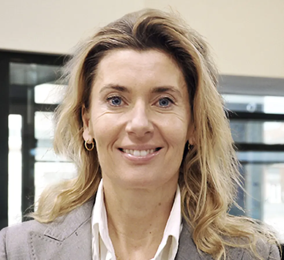 Management and global network in Blue Water Shipping